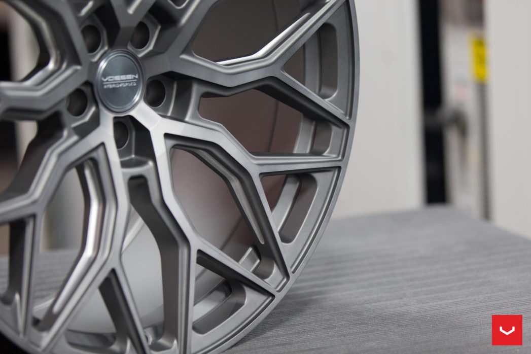 Vossen HF-2 20×8.5 5×112 +40 Gloss Black With Machined Brushed Spoke ...